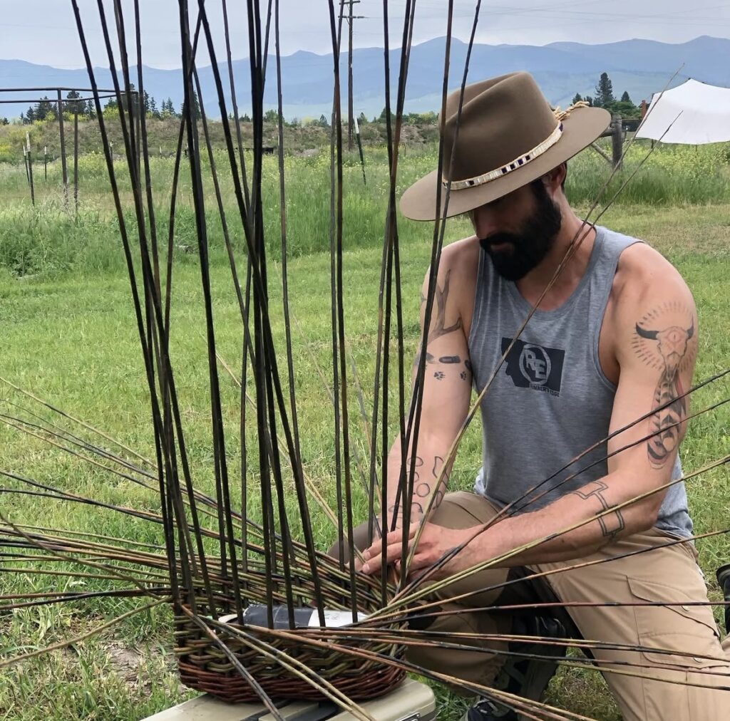 Willow Pack Basket – Long Table Farm